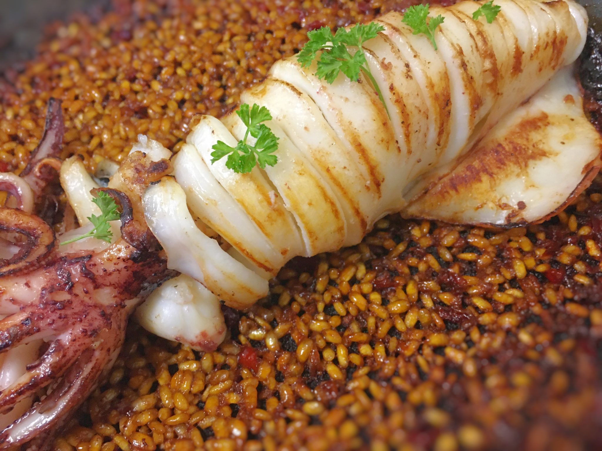 Paella à “banda” avec calamar frais – paellas.ch